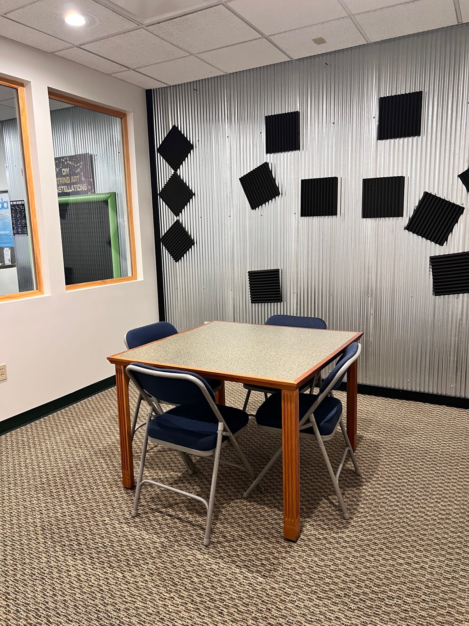 Library opens reservable Student Study Room – James V. Brown Library